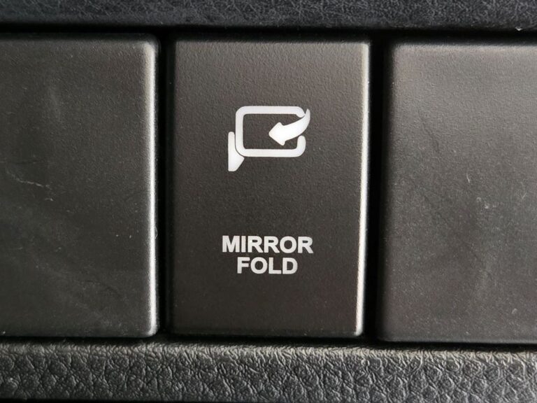 Auto Folding Mirror Module Suits (previous) Isuzu D-Max/MU-X - Trac ...